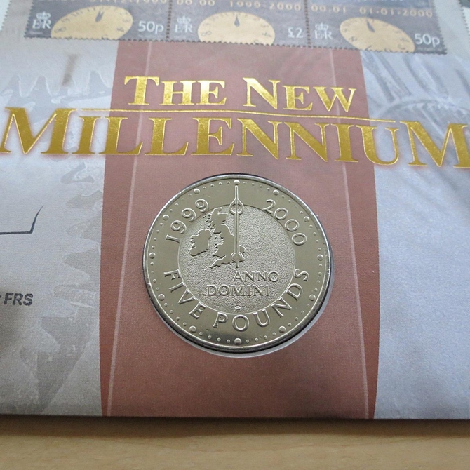 2000 The New Millennium 5 Pounds Coin Cover - Benham First Day Cover ...